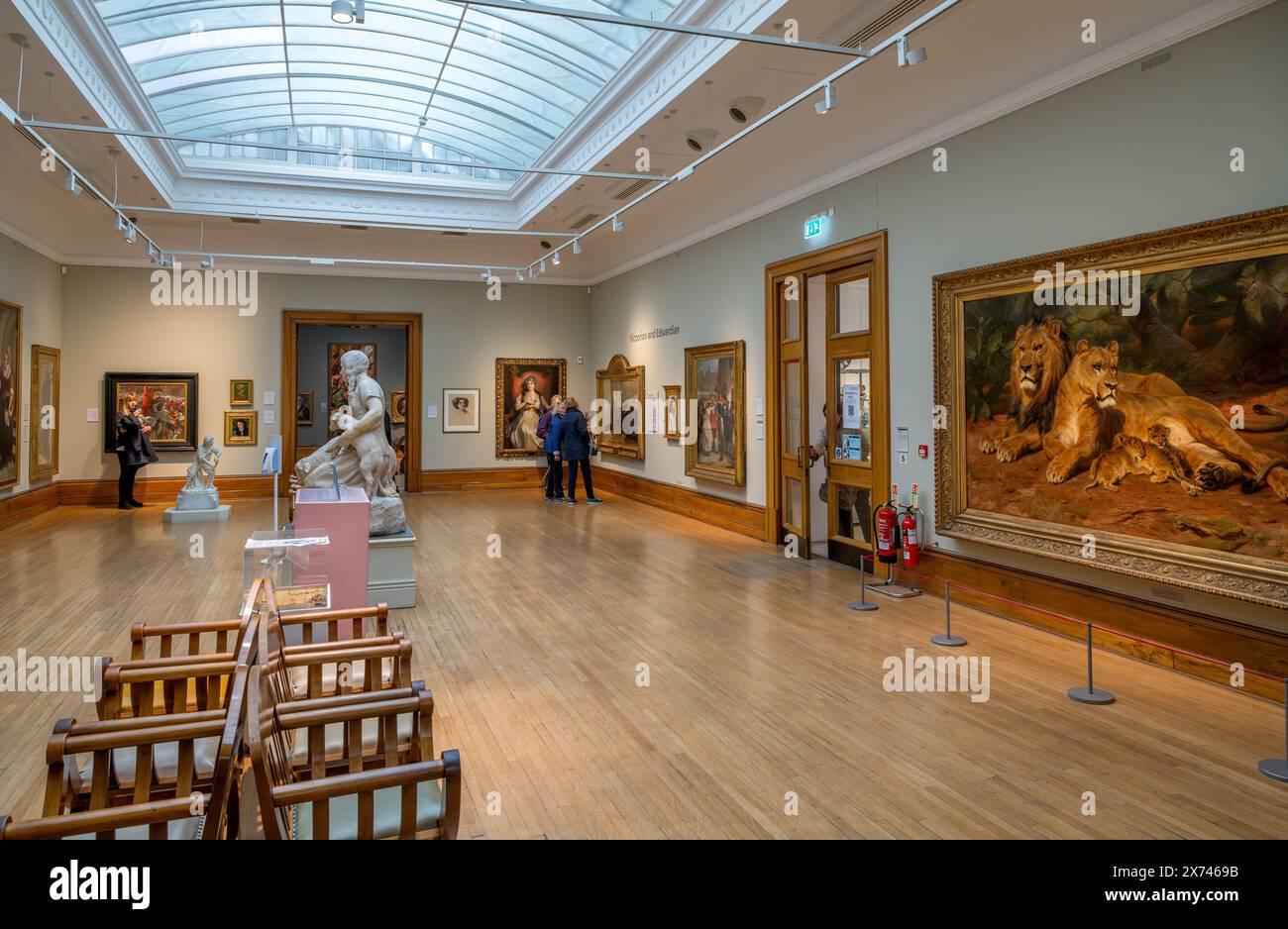 Interior of Ferens Art Gallery, Hull, Yorkshire, England, UK Stock ...