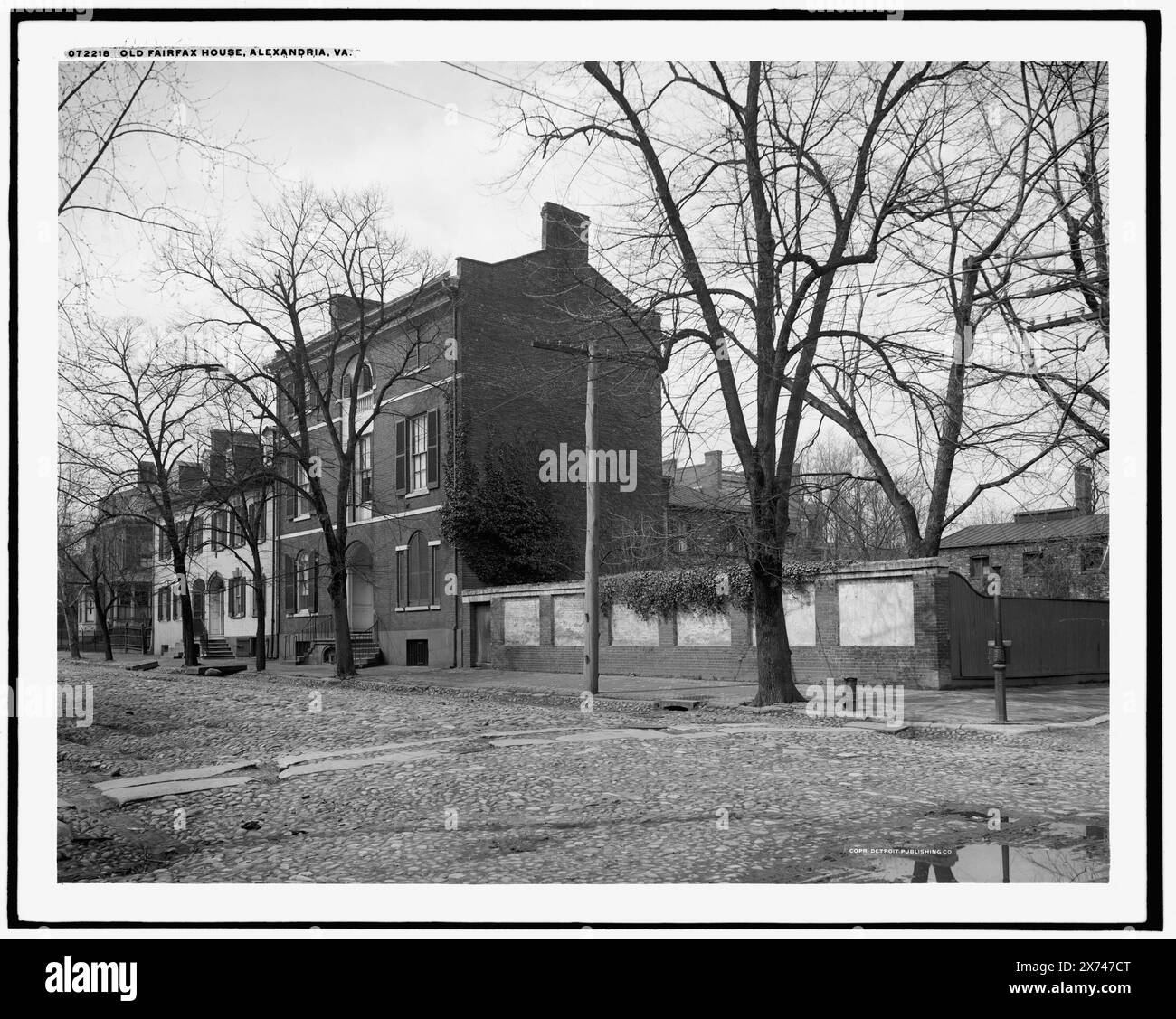 Old Fairfax House, Alexandria, Va., Negative cracked through center ...