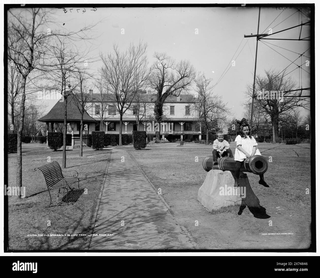 Military barracks facilities hi-res stock photography and images - Alamy