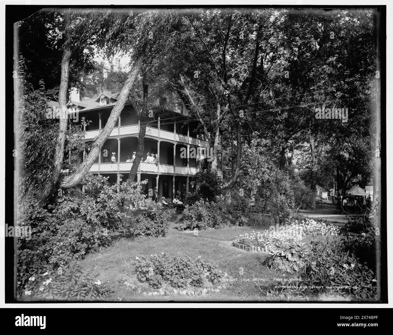 Cliff house devils lake hi-res stock photography and images - Alamy