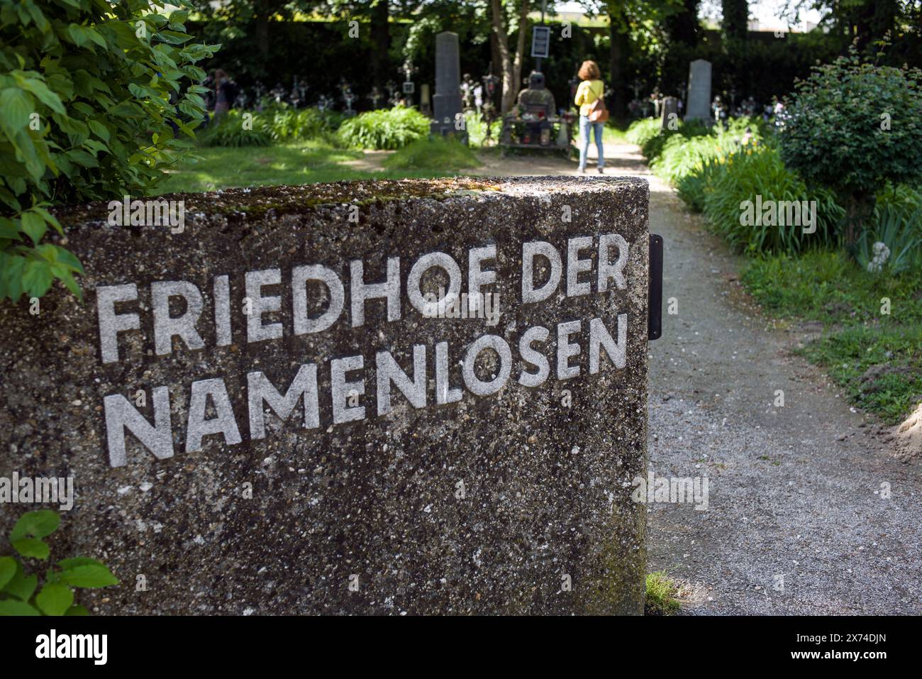 The words Friedhof der Namenlosen means Cemetery of the Nameless and it ...
