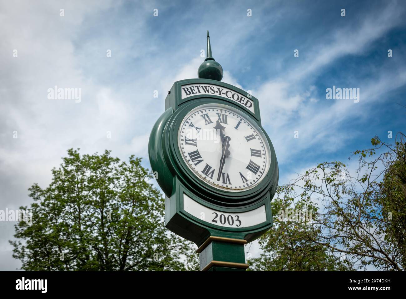 Railway clock, Betwys-y-Coed, Wales, UK 2024 Stock Photo - Alamy