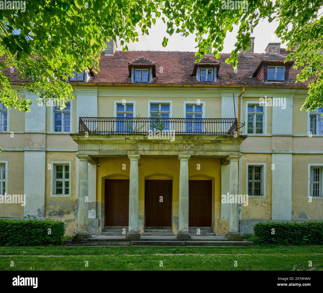 Baroque palace in Olesnica Mala Klein Ols former residence of Jorck von ...