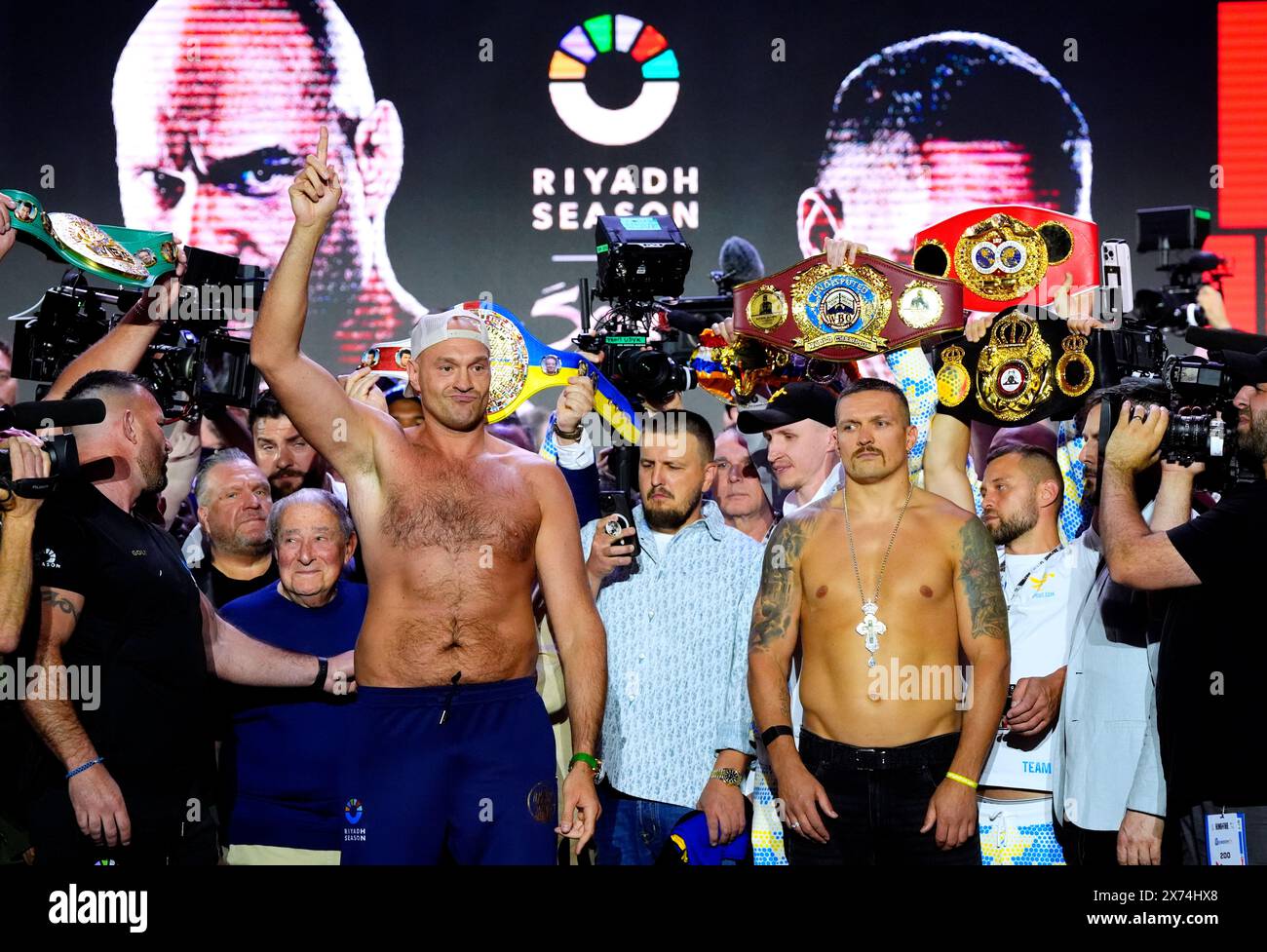 Tyson fury usyk hi-res stock photography and images - Alamy