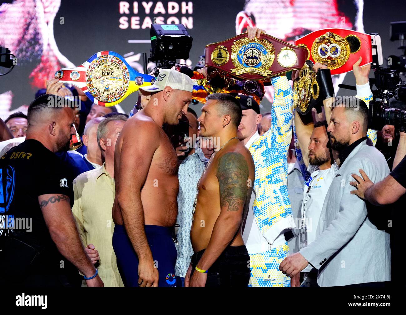 Usyk fury hi-res stock photography and images - Alamy
