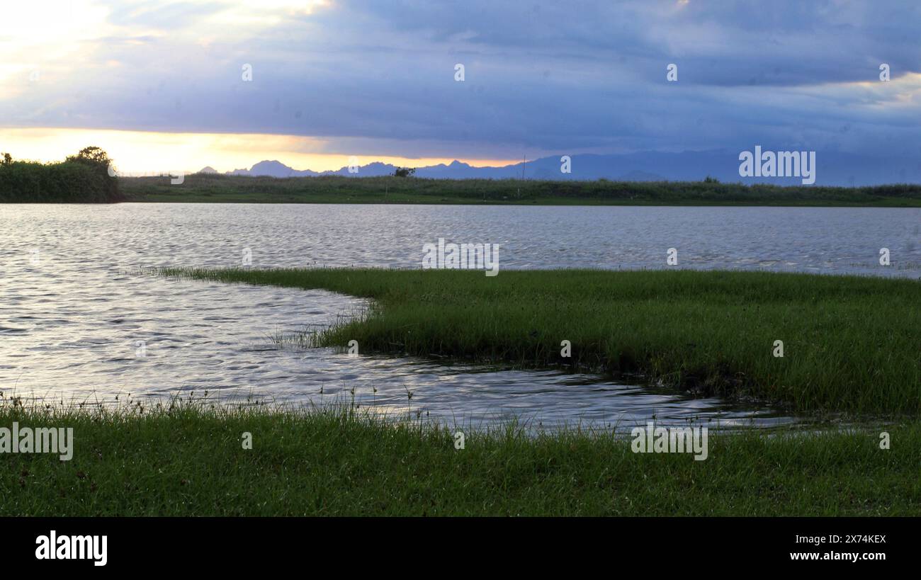 the atmosphere by the lake in the afternoon and the weather is cloudy ...