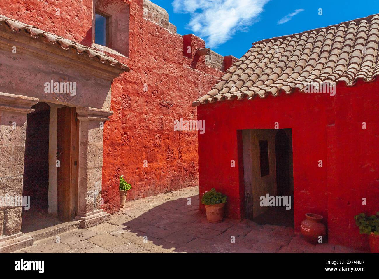 Santa Catalina Monastery. Arequipa Perú Stock Photo - Alamy