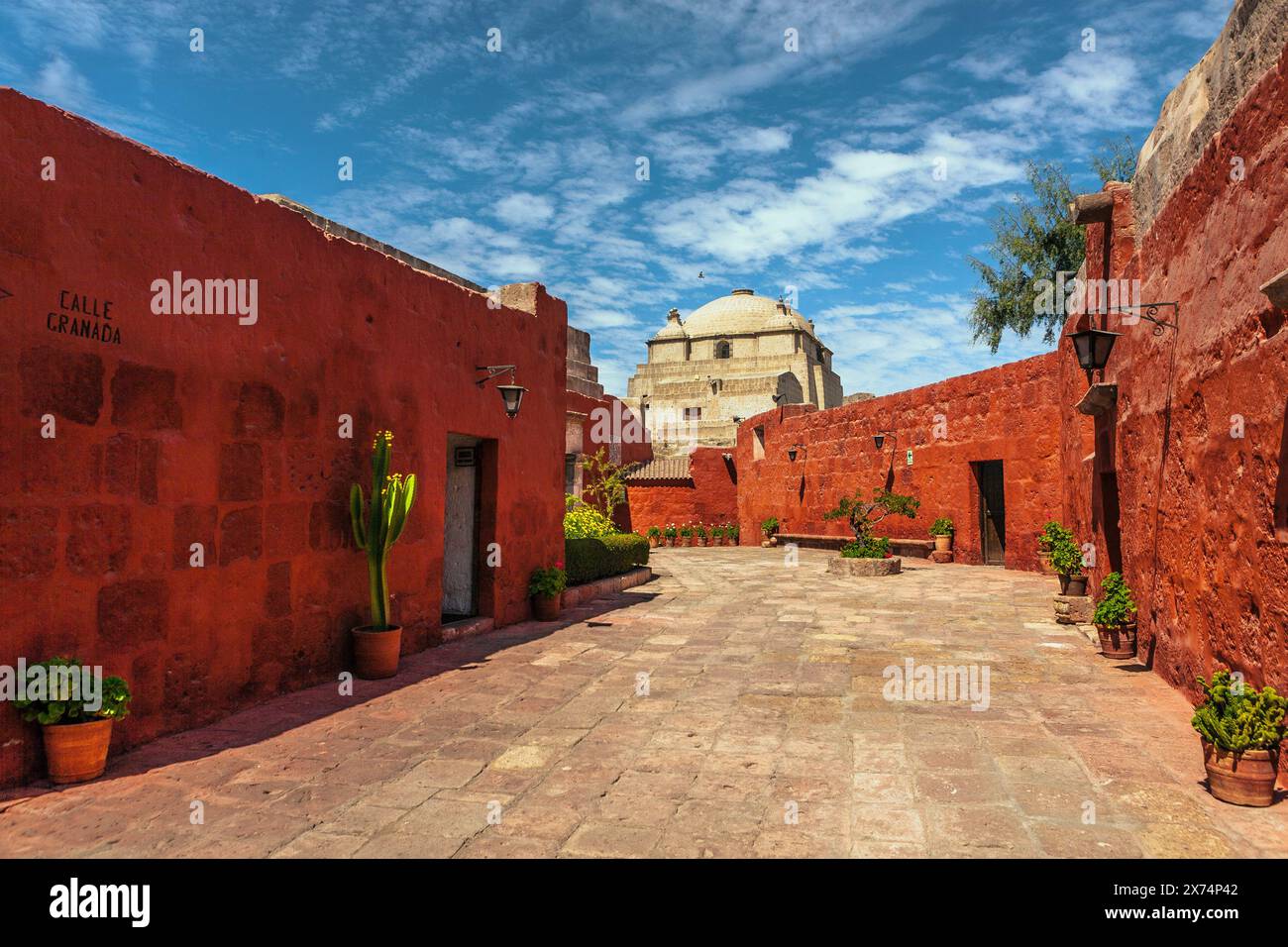 Santa Catalina Monastery. Arequipa Perú Stock Photo - Alamy