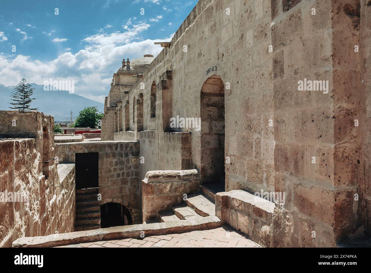 Santa Catalina Monastery. Arequipa Perú Stock Photo - Alamy