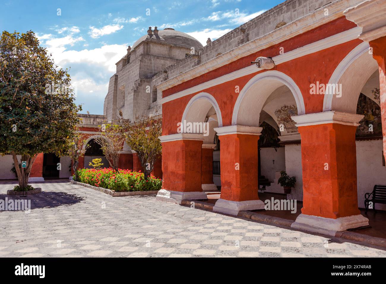 Santa Catalina Monastery. Arequipa Perú Stock Photo - Alamy