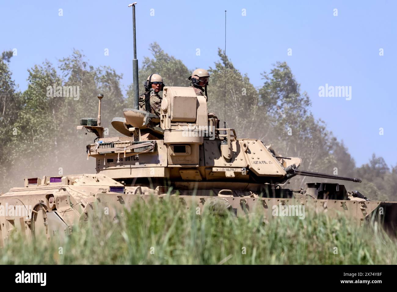 Drawsko Pomorskie, Poland. 17th May, 2024. British soldiers of the UK ...
