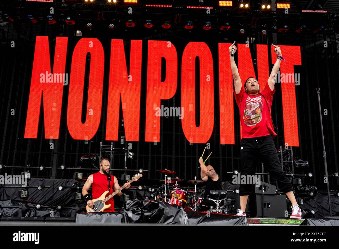 Elias Soriano of Nonpoint performs during Sonic Temple Art and Music ...
