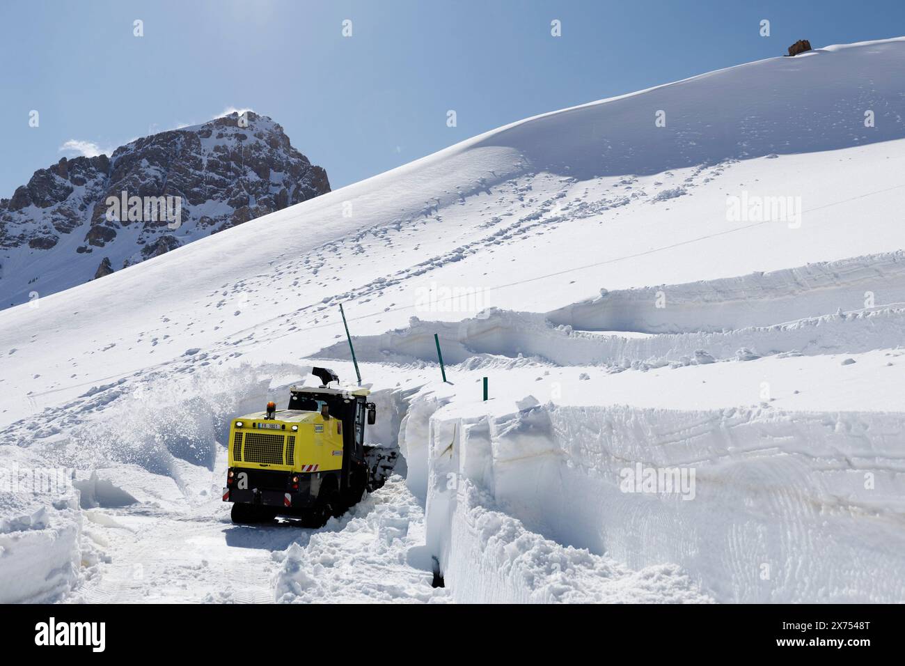 © PHOTOPQR/LE DAUPHINE/Grégory YETCHMENIZA ; A près de 2 400 m d ...