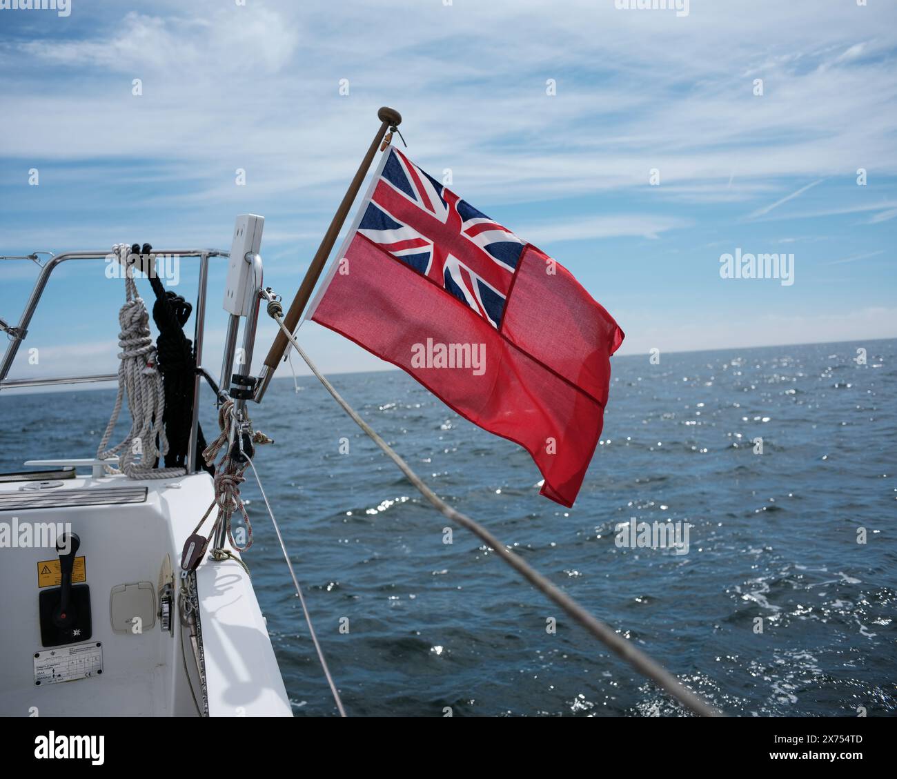 British flag on sailing boat hi-res stock photography and images - Alamy