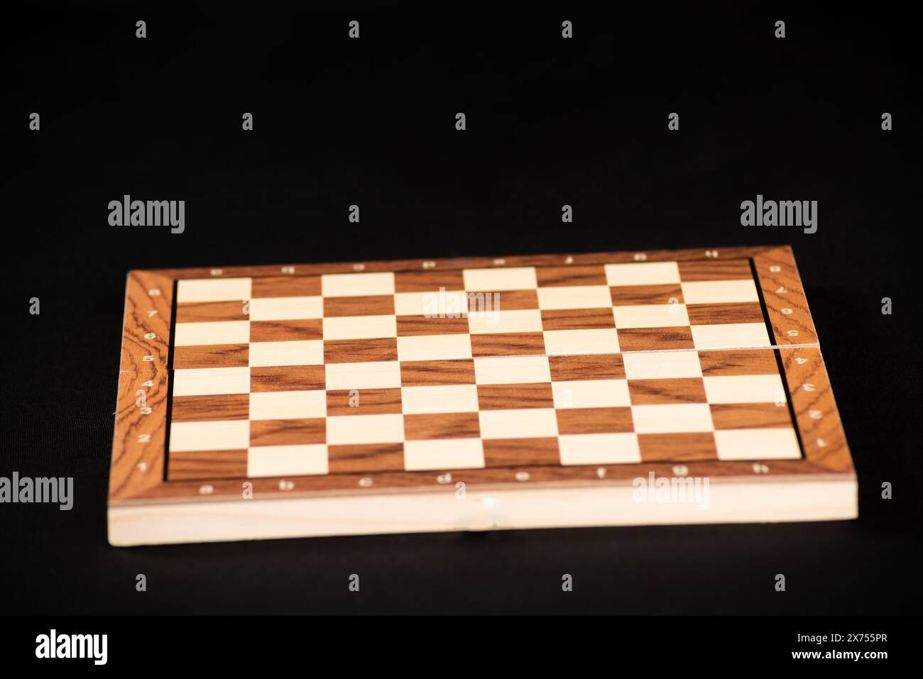 Empty chess board isolated hi-res stock photography and images - Alamy