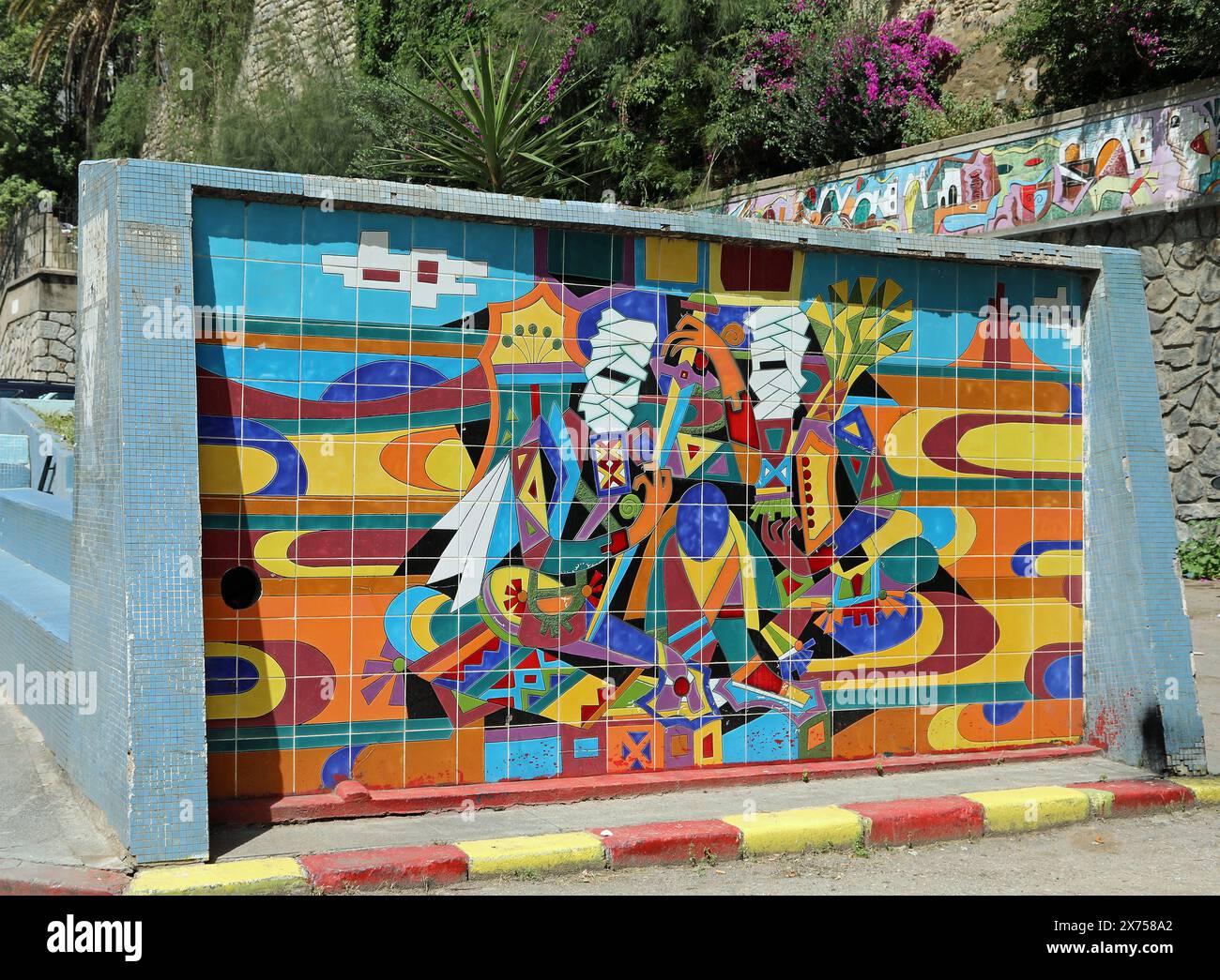 Colourful street art hi-res stock photography and images - Alamy