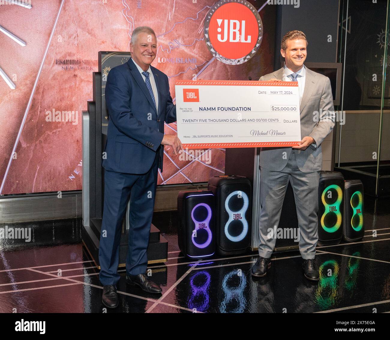JBL presents a check form Namm while visiting Empire State Building in ...