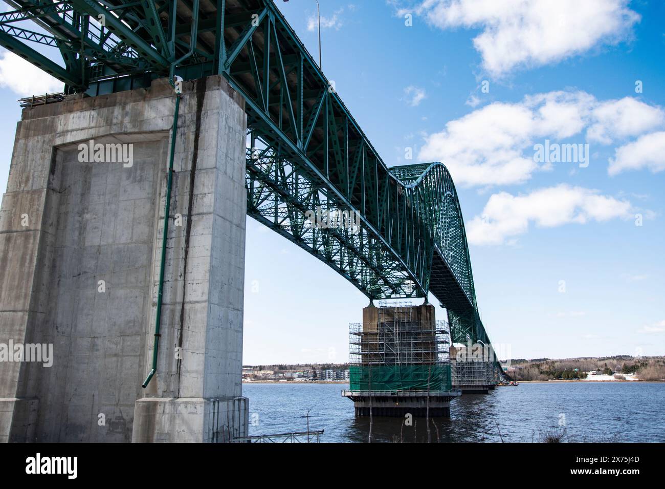 Trusses bridge canada hi-res stock photography and images - Alamy