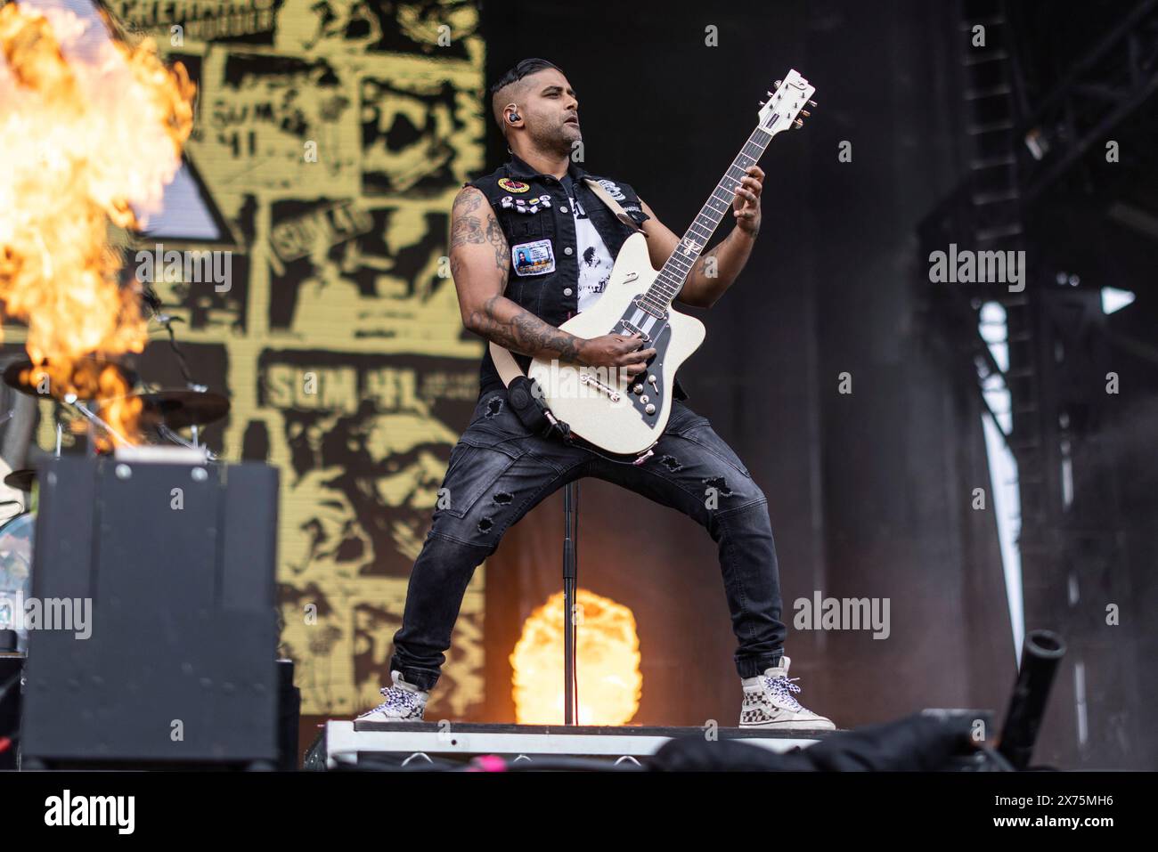 Dave Baksh of Sum 41 performs during Sonic Temple Art and Music ...