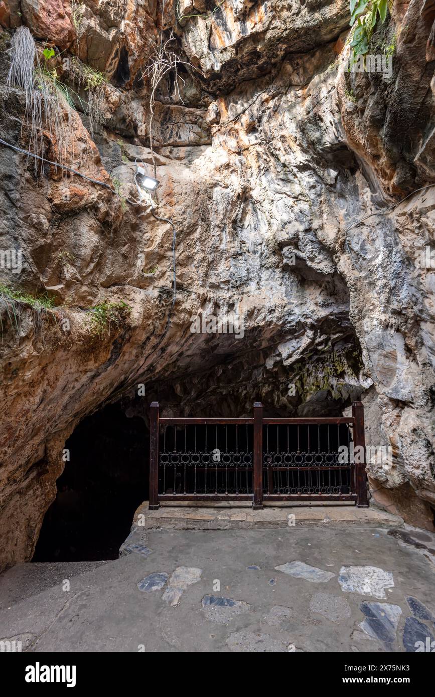 People visiting the sacred place, Eshab-i Kehf Cave ( Seven Sleepers ...