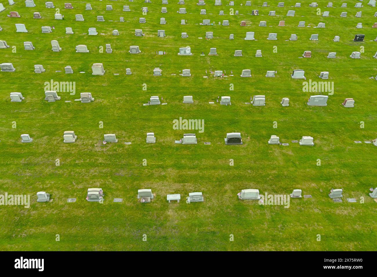 Aerial view of graveyard hi-res stock photography and images - Alamy