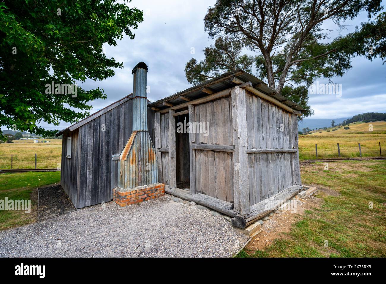 The rustic Liena Hut and Skin Shed rebuilt in main street of Mole Creek ...