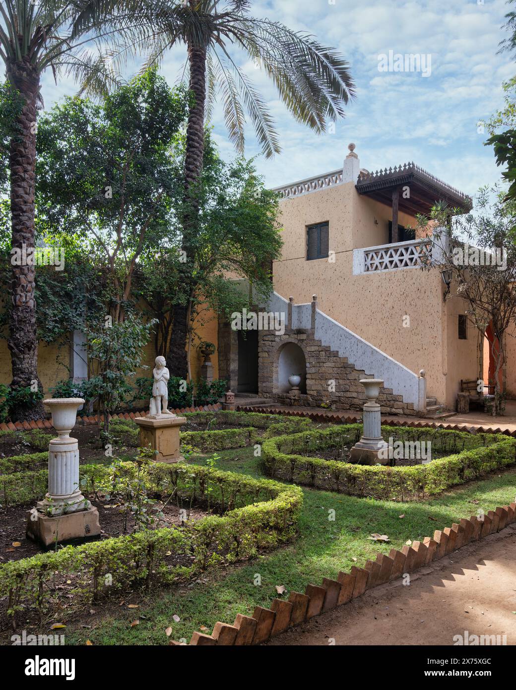 Lush landscaping egypt hi-res stock photography and images - Alamy