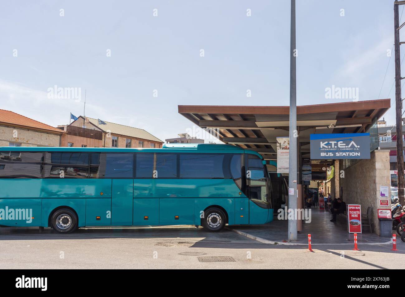 Green bus at Heraklion bus station in Crete Greece Stock Photo - Alamy