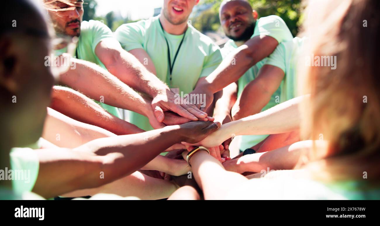 Volunteer Social Community Teamwork. Volunteering Unity And Help Stock ...