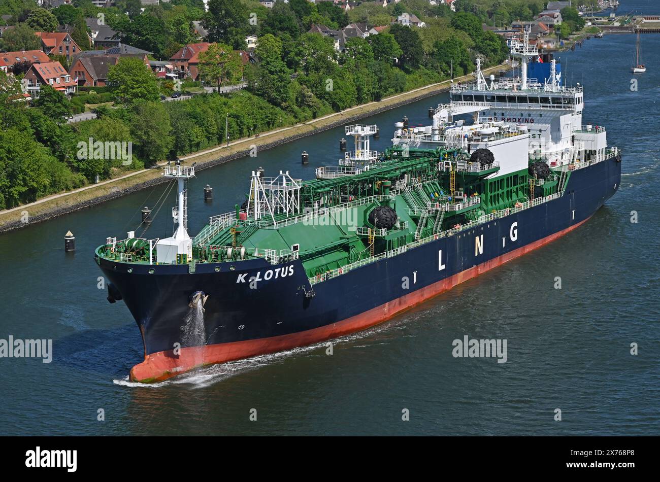 LNG-Bunkering Barge K.LOTUS passing the Kiel Canal Stock Photo - Alamy