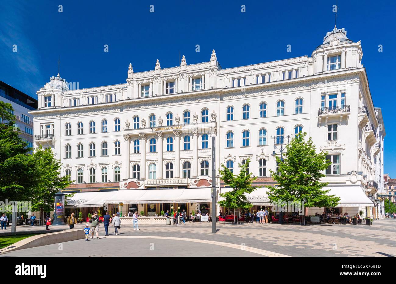 Gerbeaud cukrászda, budapest hi-res stock photography and images - Alamy