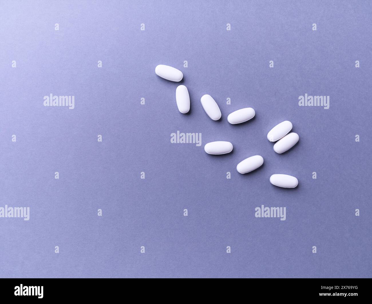 Amino acids tablets. Nutrition for bodybuilding. Fitness supplements on ...