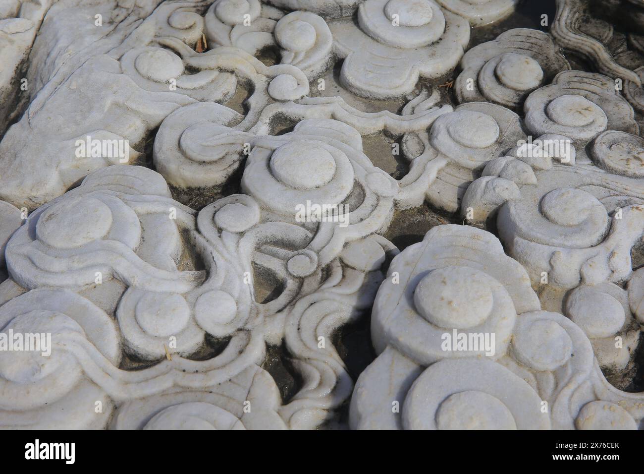 Vintage ornament on the stone. Close-up seamless texture. Stone texture ...