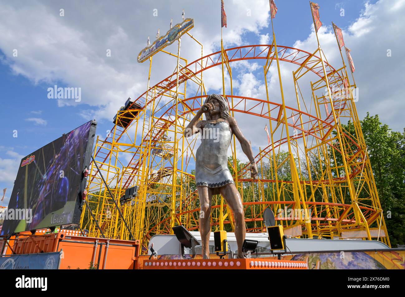 Achterbahn Rock´n´Roller Coaster, Frühlingsfest, Festplatz, Tegel ...