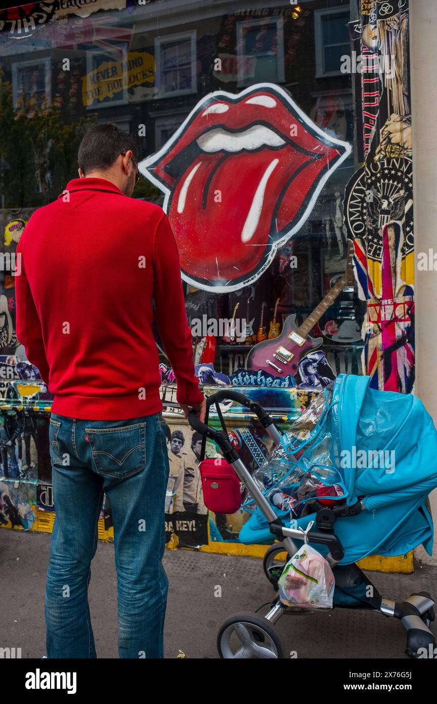 London, UK, England, Street Scenes, People Shopping, Old Store Fronts ...