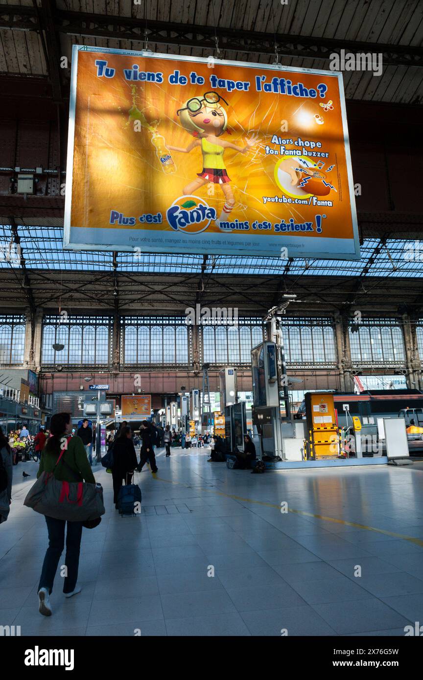 Paris, France, Wide Angle View, inside, Crowd People, Traveling, Gare d ...