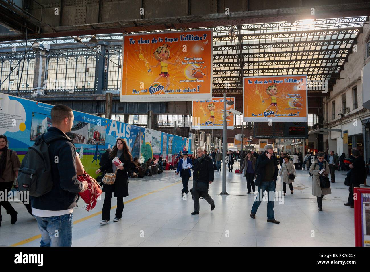 Paris, France, Wide Angle View, inside, Crowd People, Traveling, Gare d ...