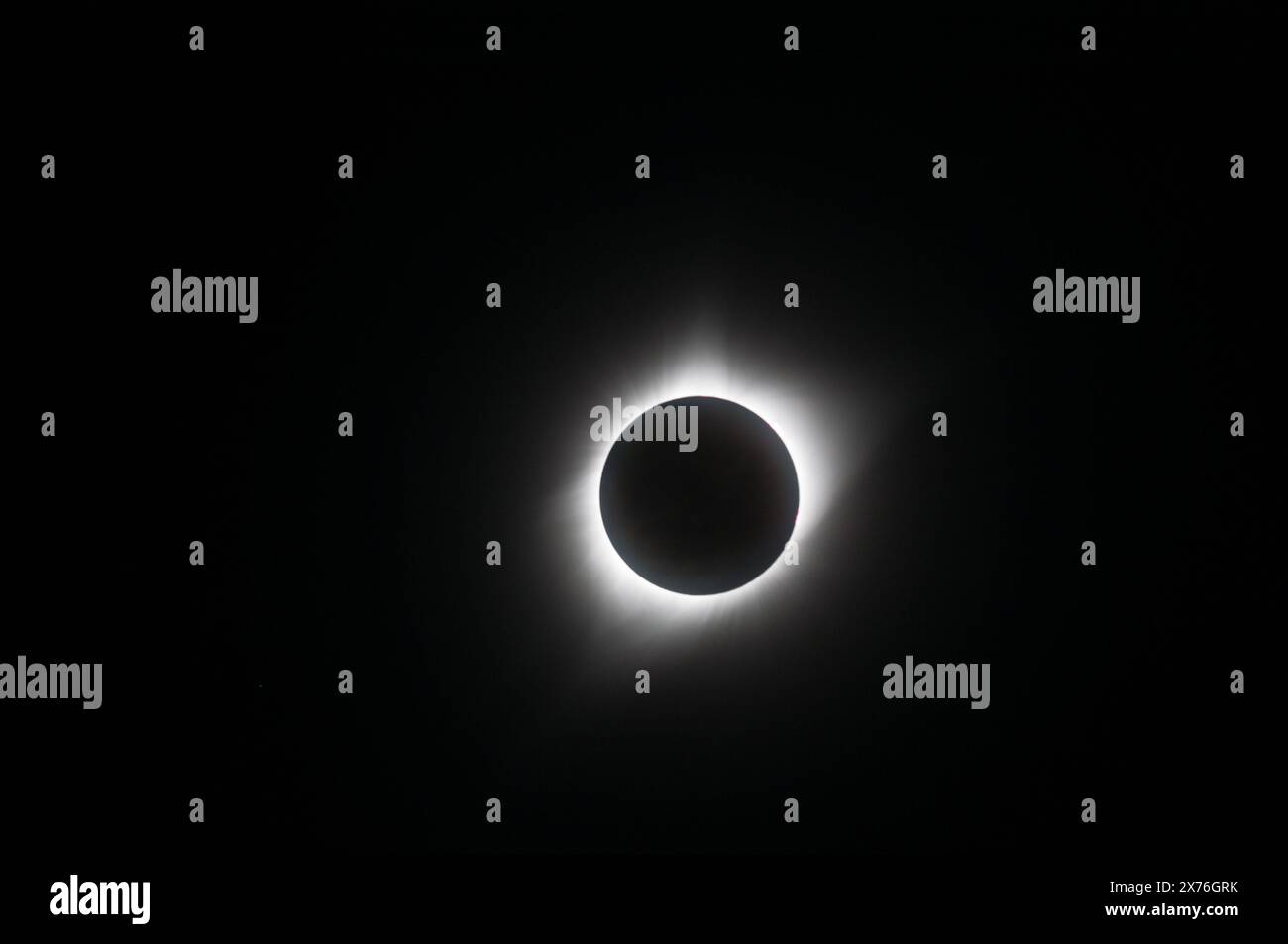 Telephoto shot of the Eclipsed sun during the great North American ...