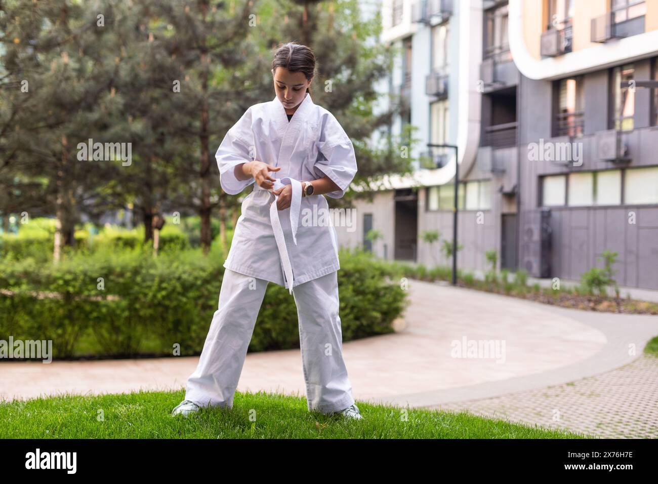 Girl in Karate Taekwondo Fighting Stance Stock Photo - Alamy