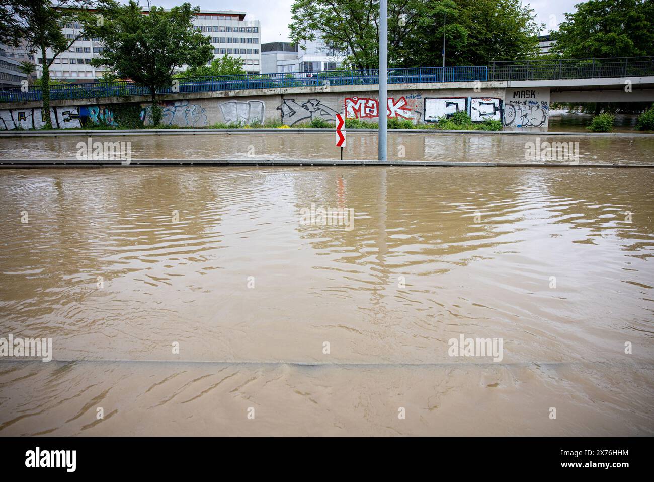 18 May 2024, Saarland, Saarbrücken: The A620 city highway is under ...