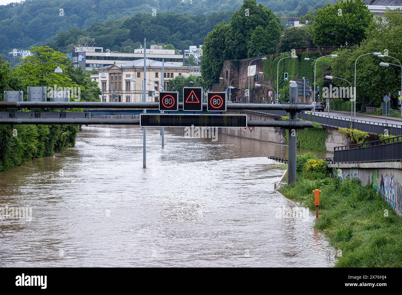 18 May 2024, Saarland, Saarbrücken: The A620 city highway is under ...