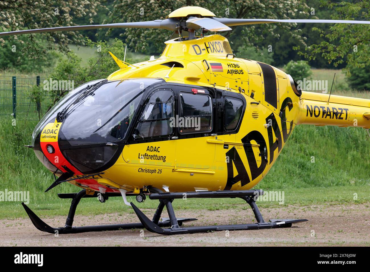 ADAC Luftrettung, der ADAC Rettungshubschrauber Christoph 25, AIRBUS ...