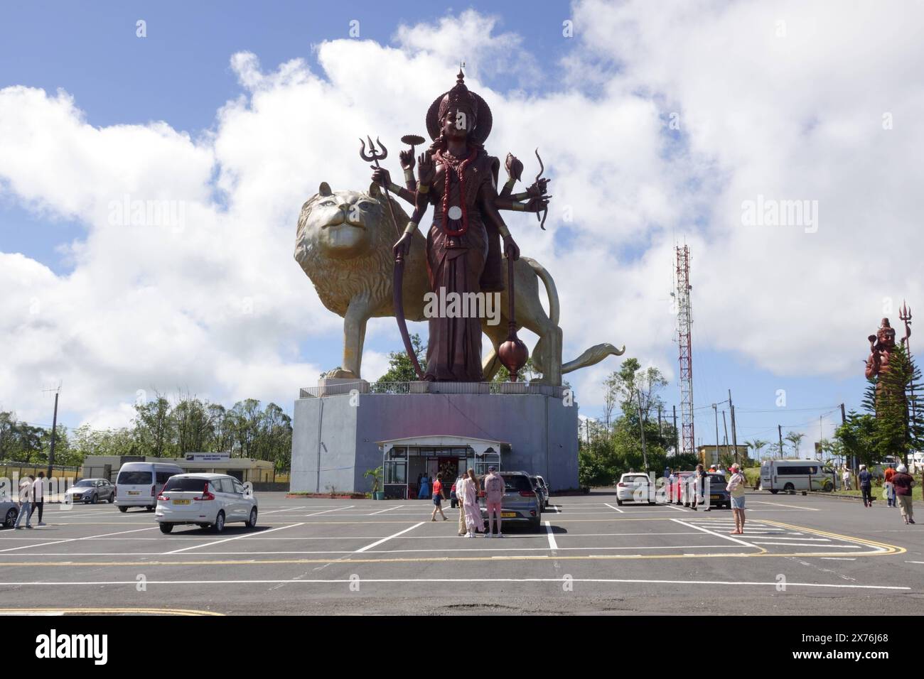 Mauritius, Statue der hinduistischen Götter am heiligen See von Grand ...