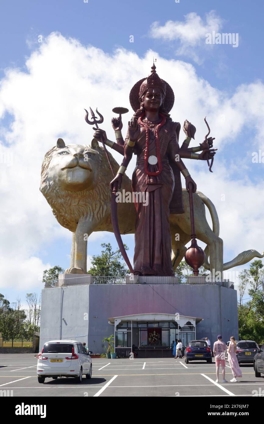 Mauritius, Statue der hinduistischen Götter am heiligen See von Grand ...