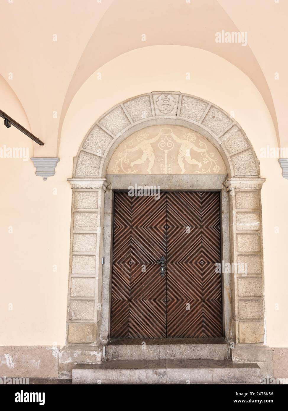 Hall door hi-res stock photography and images - Alamy