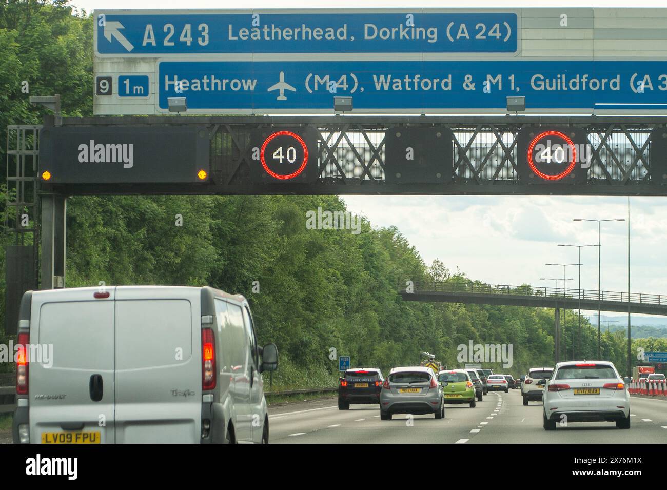 Surrey, UK. 18th May, 2024. It was a busy rush hour on the M25 Motorway ...