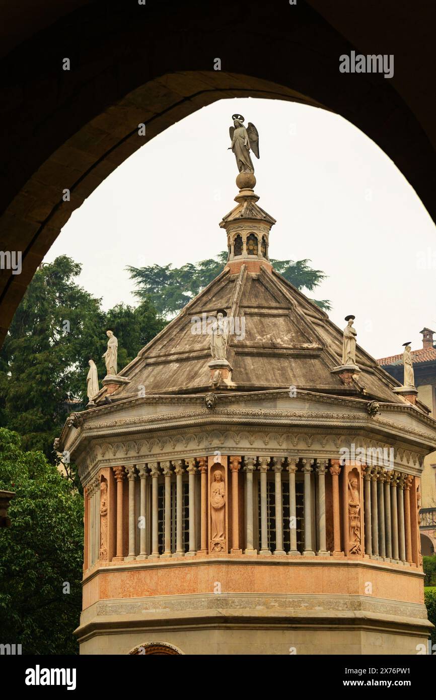 historic baptistery with statues Stock Photo - Alamy