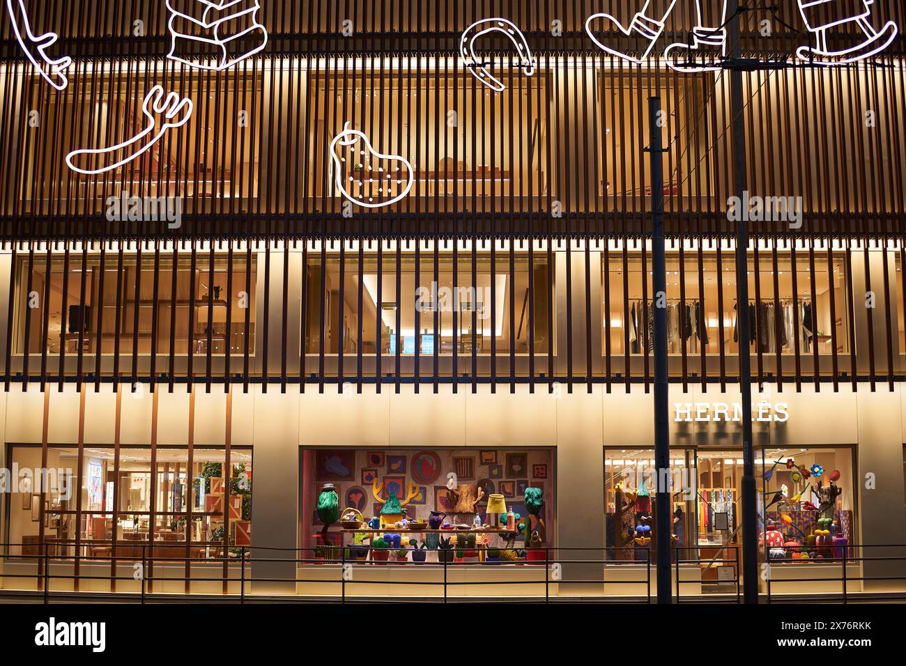 HONG KONG, CHINA - DECEMBER 05, 2023: street level view of Hermes ...
