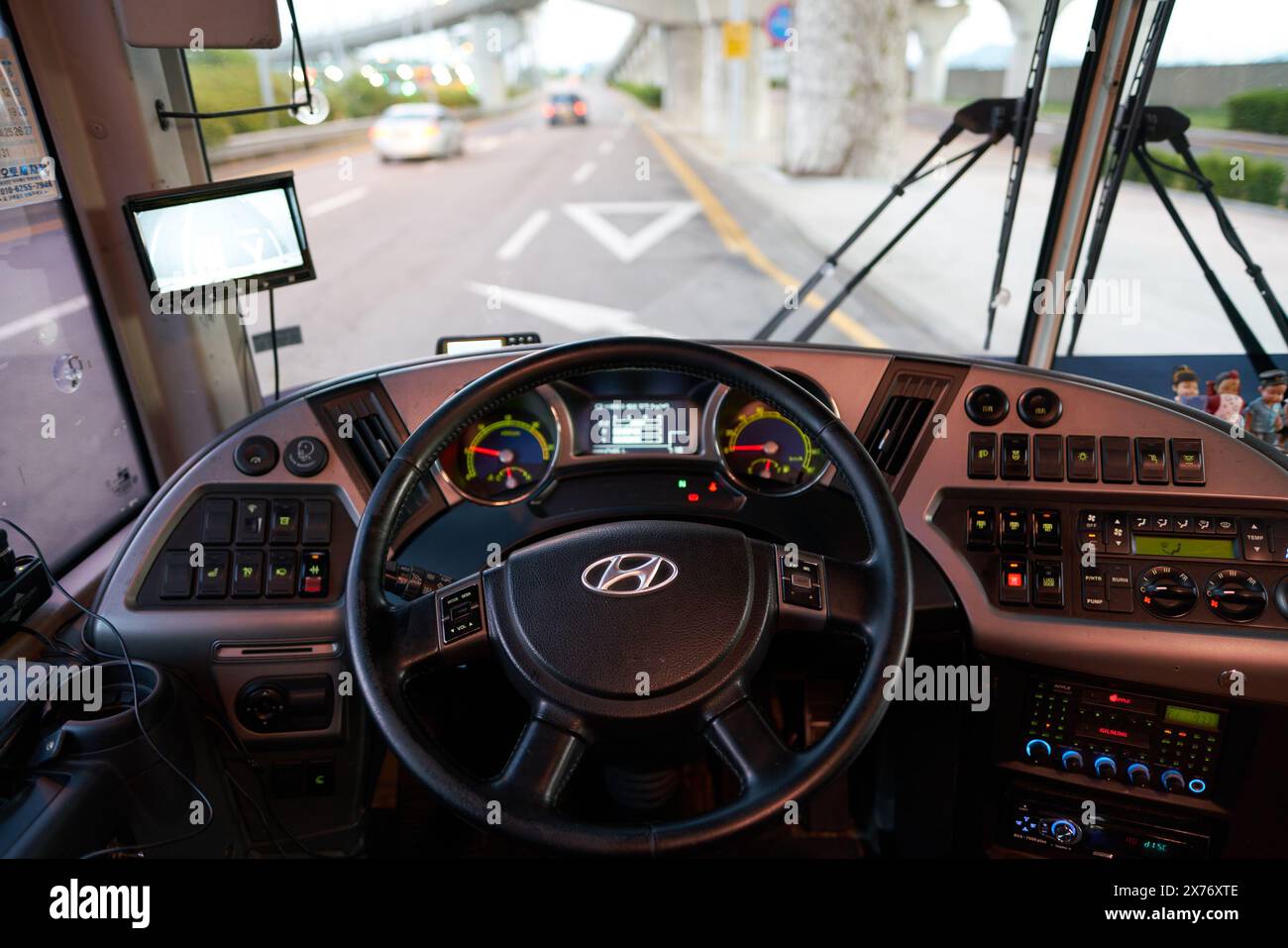 Public bus seoul south korea hi-res stock photography and images - Alamy