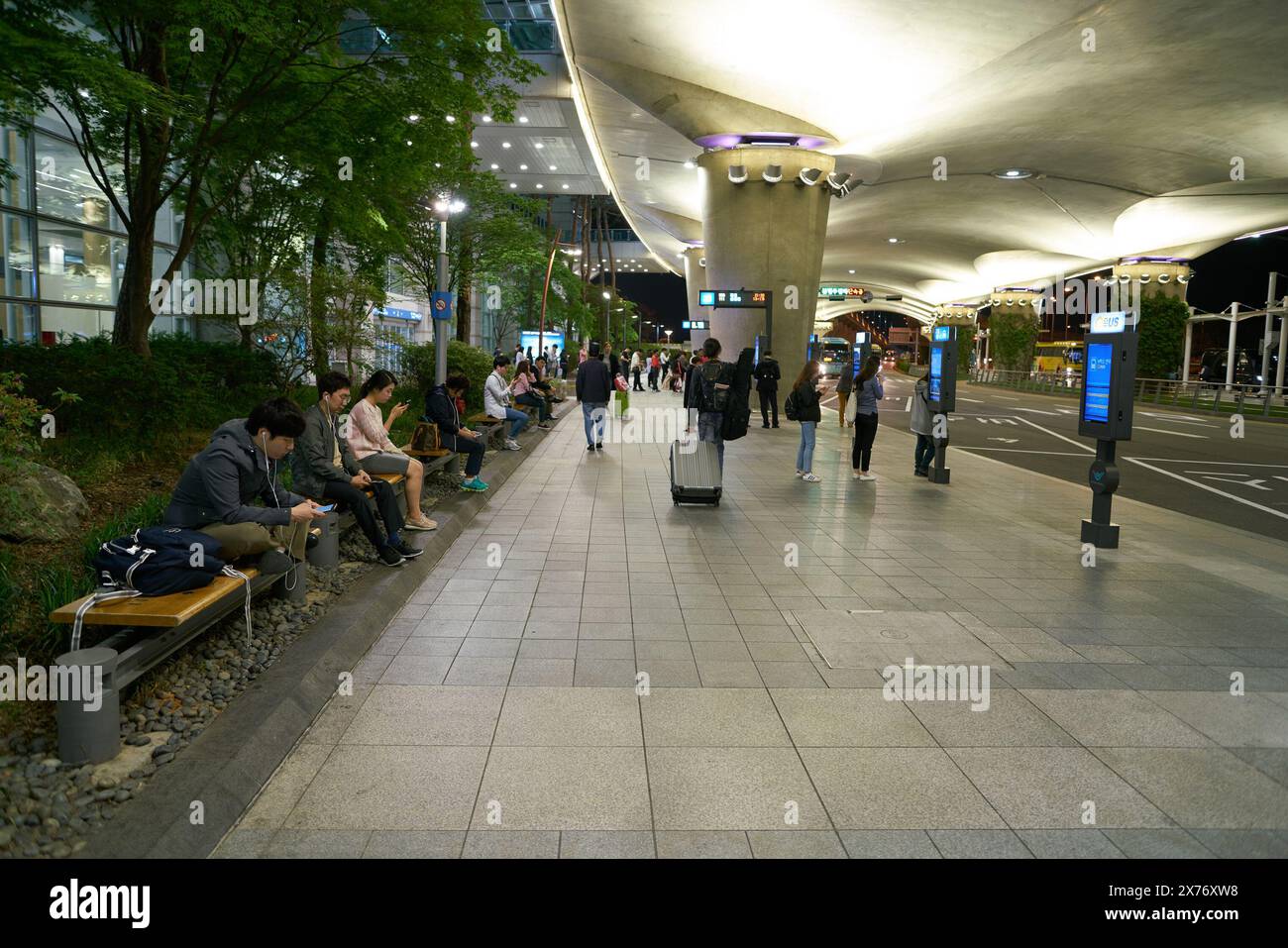 INCHEON, SOUTH KOREA - MAY 17, 2017: people at Incheon International ...